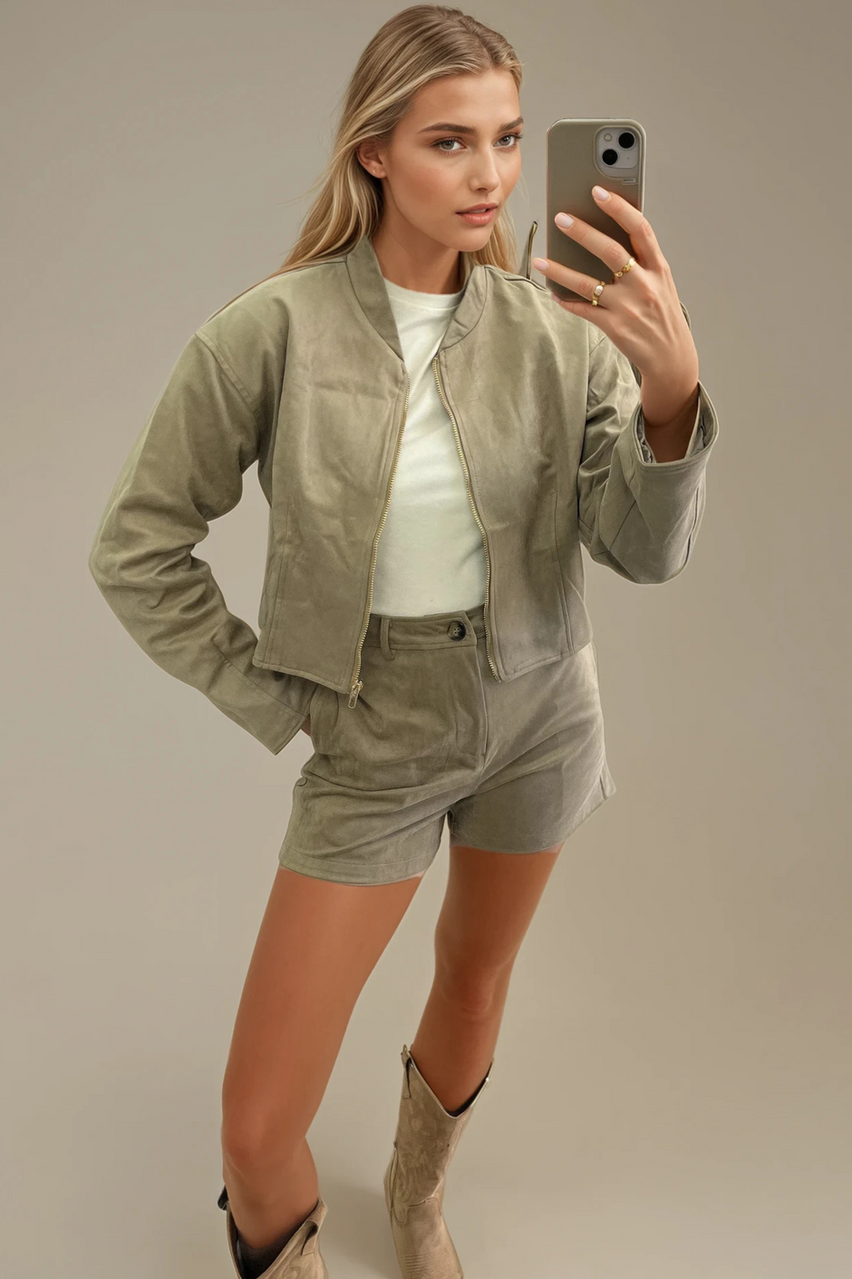 Unscripted home page on trend fashion & accessories – Unscripted ...